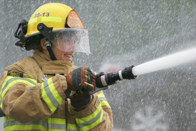 Waterball fights help firefighters develop ‘interior attack’ skills ...