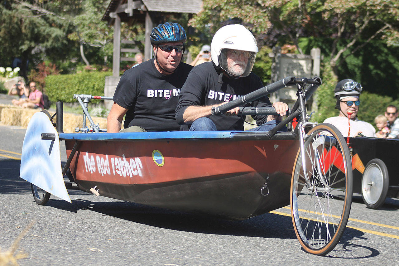 2017 Soup Box Derby draws crowds, smiles | South Whidbey Record