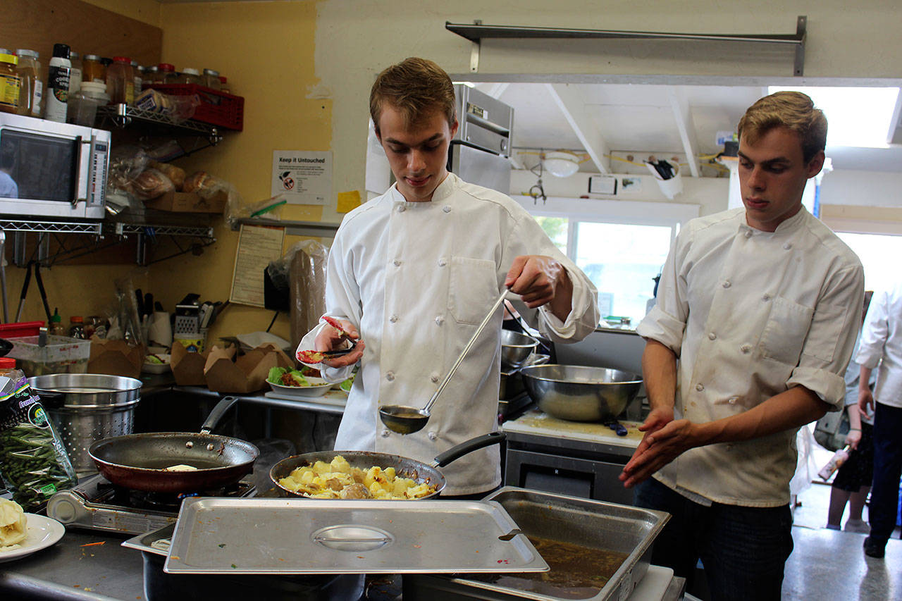 Dishing up Shakespeare | South Whidbey Record