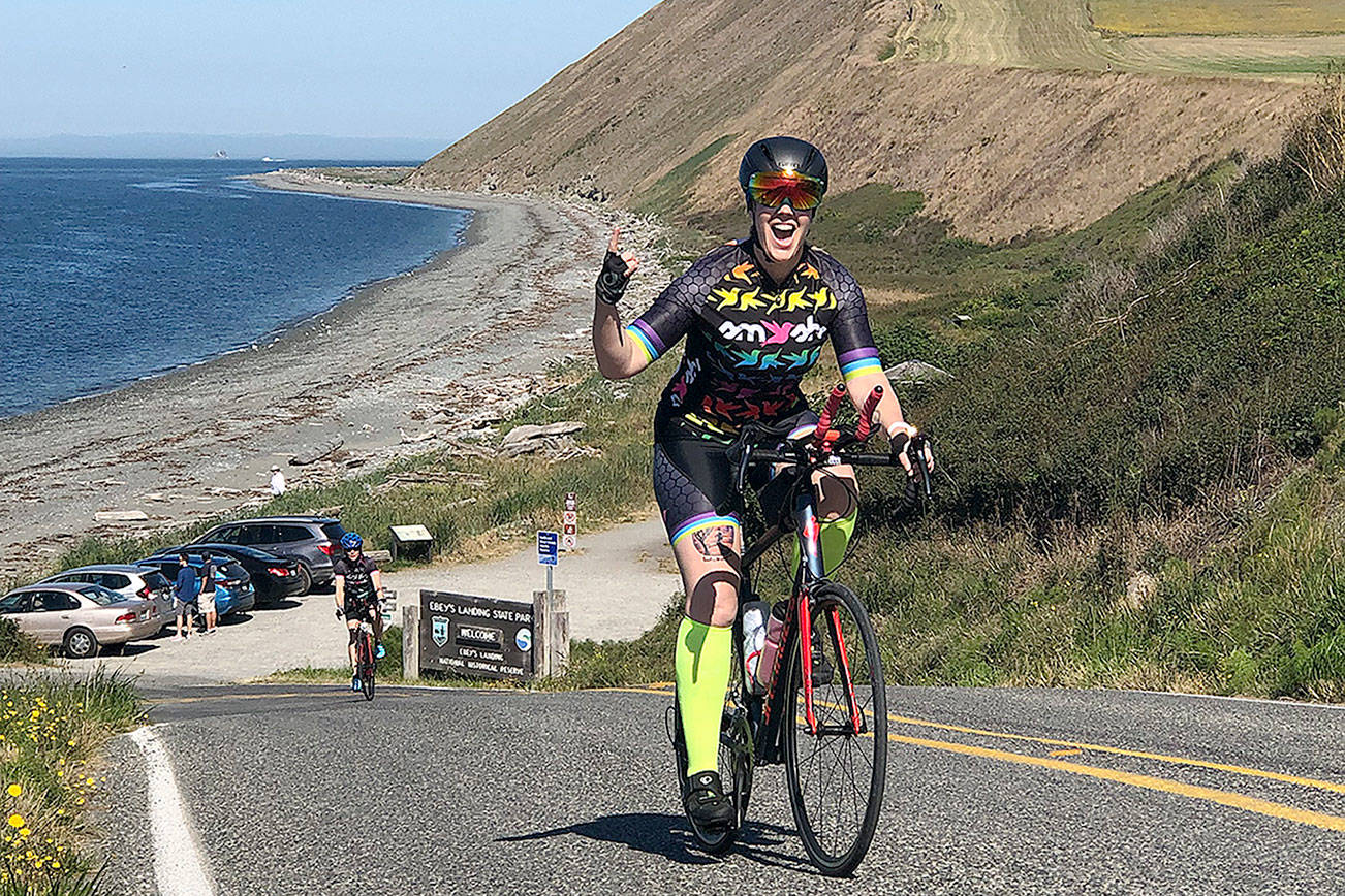 Bike riders get sunshine, natural beauty, pie at Land Trust event ...