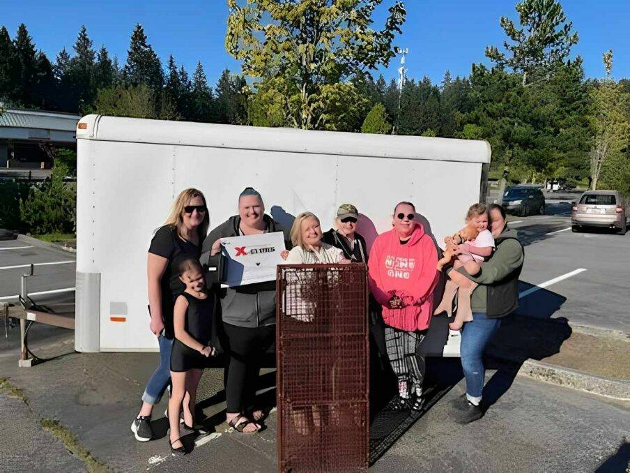 Community rallies to support ragtag animal wranglers | South Whidbey Record