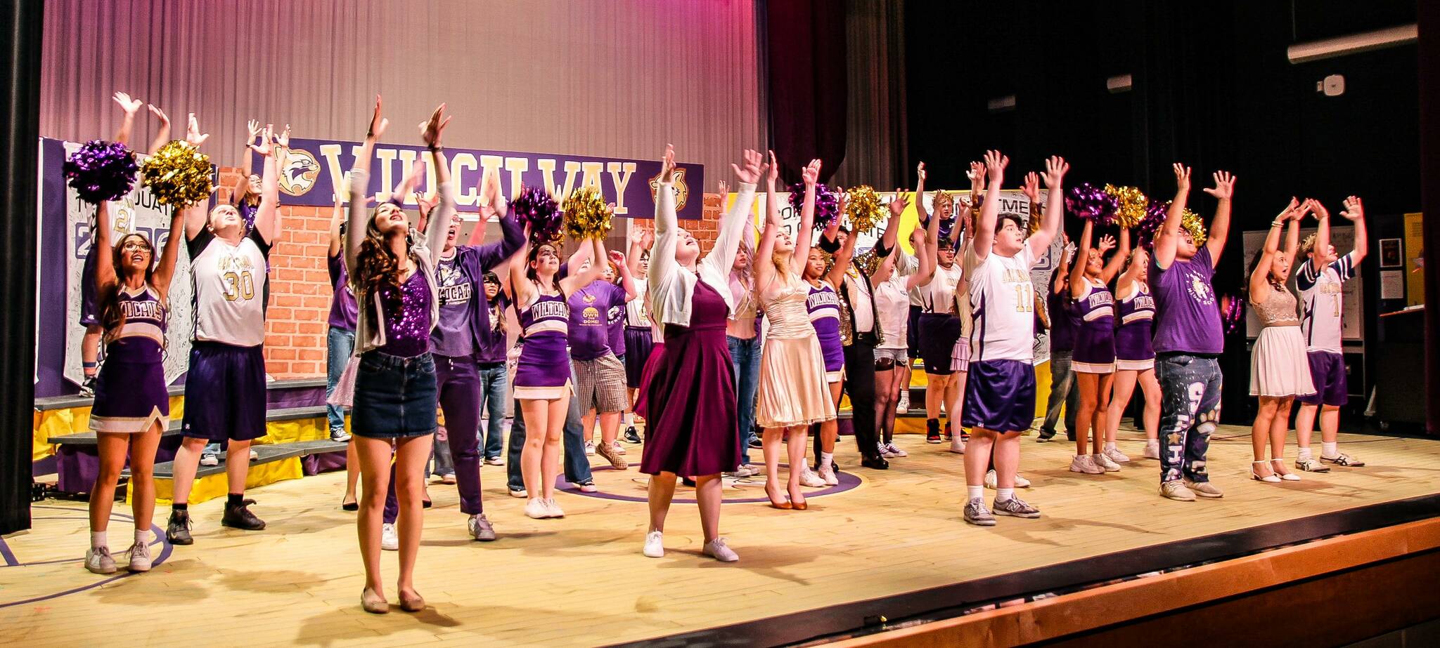 Oak Harbor High School musical bops to the top | South Whidbey Record